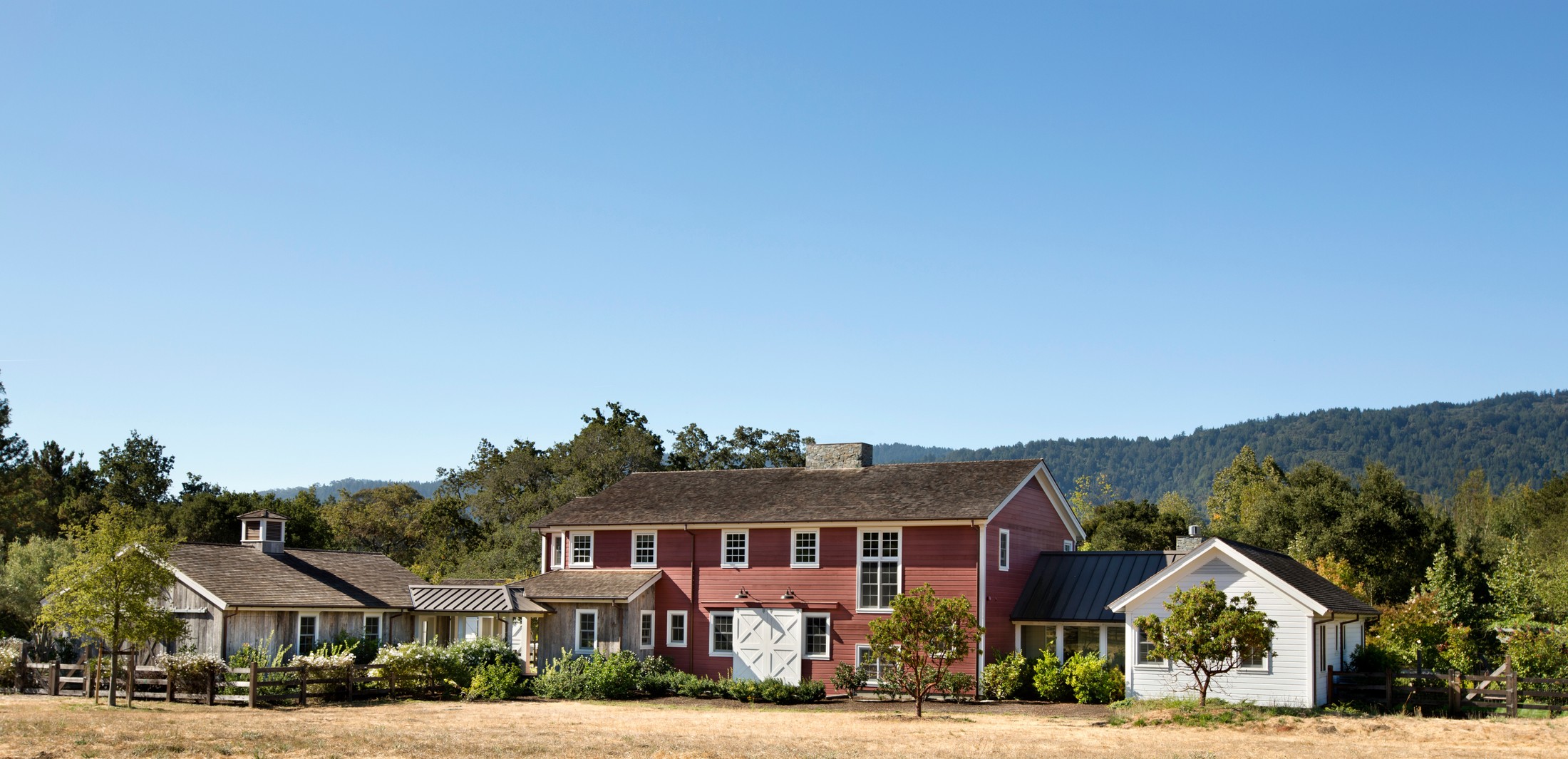 Woodside Farmhouse X - Pacific Peninsula Group